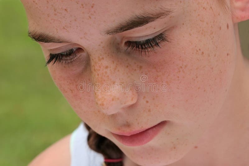 Cara pecosa foto de archivo. Imagen de expresiones, blanco - 1713952