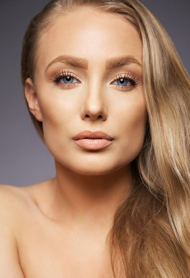 Cara perfecta foto de archivo. Imagen de hermoso, manera - 6473174