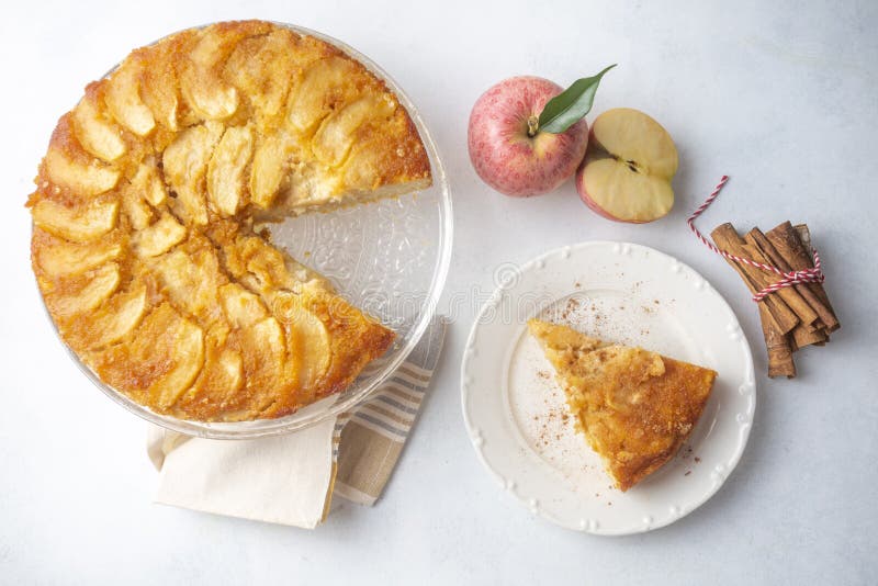 Caramelized Apple Cake is a Delicious Dessert. Turkish Name; Elmali Kek ...