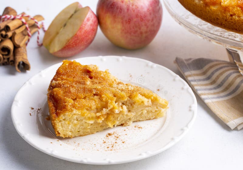 Caramelized Apple Cake is a Delicious Dessert. Turkish Name Elmali Kek ...