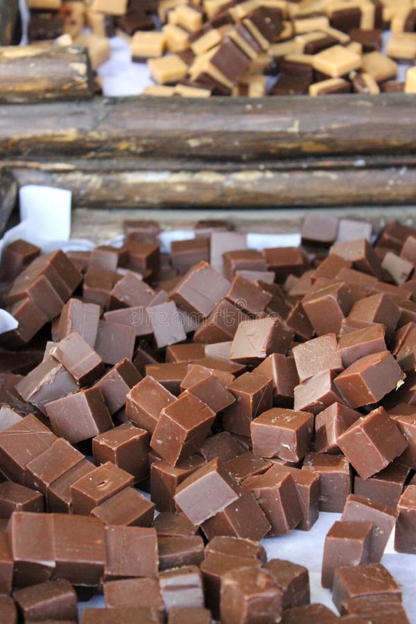 Caramelo imagem de stock. Imagem de caramelo, cubos, doce - 34418941