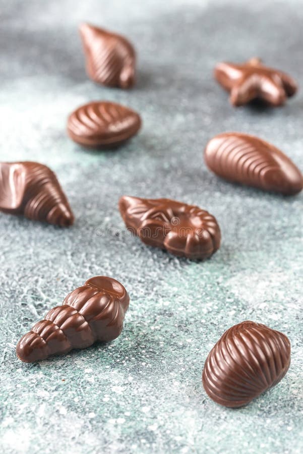 Caramelos De Chocolate En La Forma De Los Mariscos Foto de archivo ...