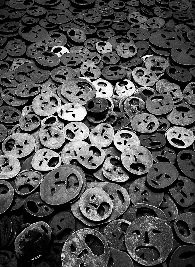 Caras de Shalekhet imagen editorial. Imagen de circular - 30674695