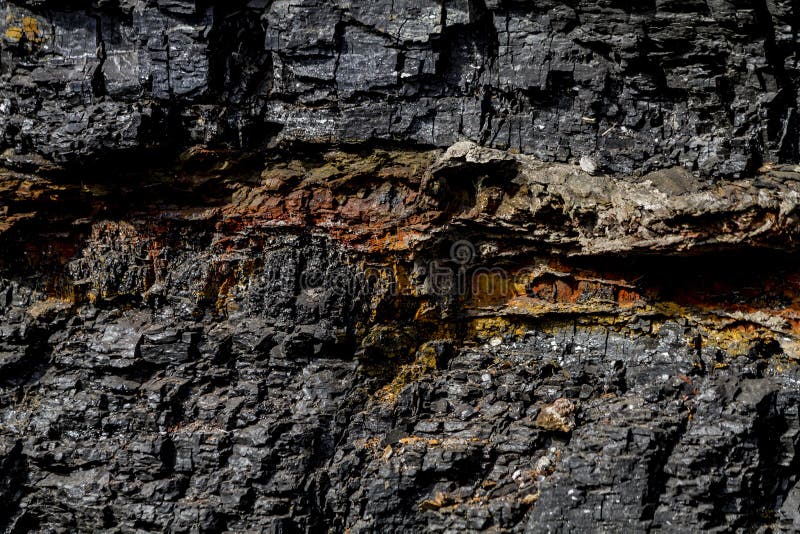 Carbone Nero Nella Roccia Del Canyon Fotografia Stock - Immagine di ...