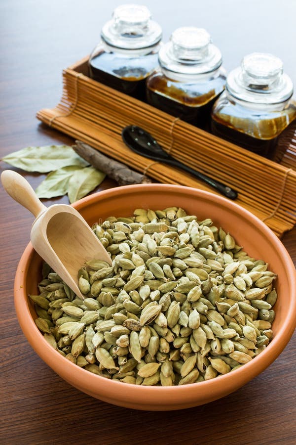 Cardamom in bowl stock image. Image of taste, ayurveda - 31650053