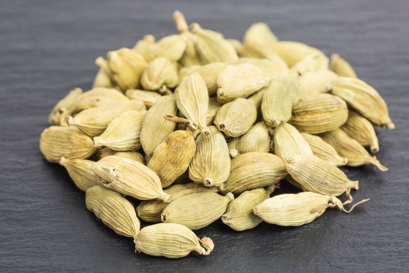 Cardamom pods stock image. Image of oriental, zingiberaceae - 189449273