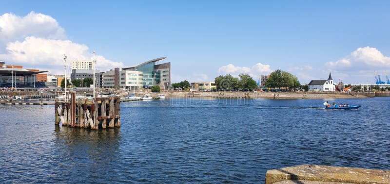 Cardiff Bay editorial stock photo. Image of barrage - 169585418