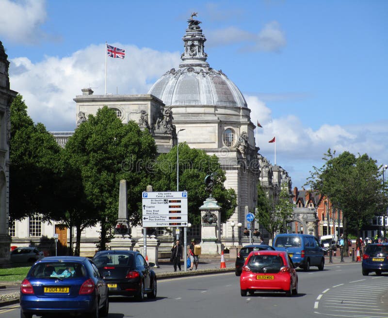 Cardiff City Hall editorial photo. Image of edwardian - 73913436