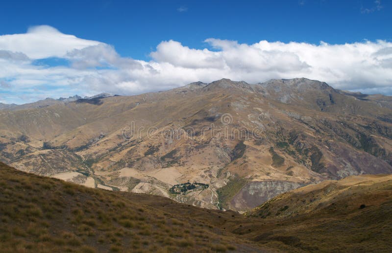 Cardrona valley road stock photo. Image of hill, national - 23915240