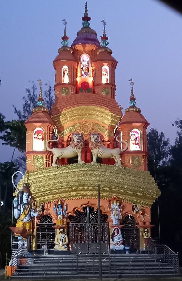 Carga Para Kali Mata Mondir Imagen de archivo - Imagen de carga, hora ...