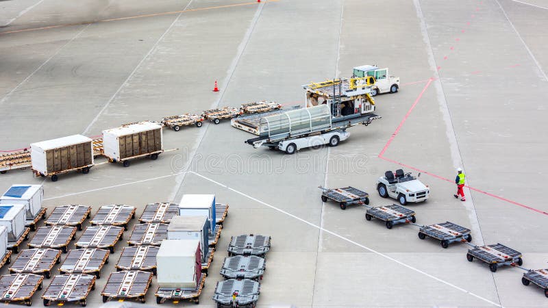 Cargaison Photos Stock - Téléchargez 267,709 Photos libres de droits