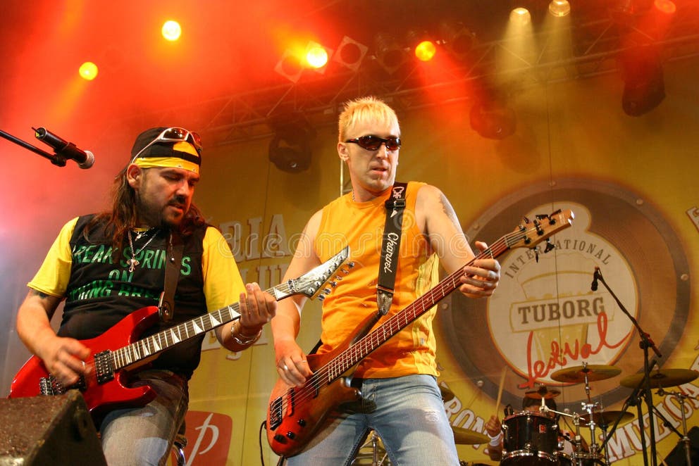 Cargo foto de archivo editorial. Imagen de solista, cantante - 22517578