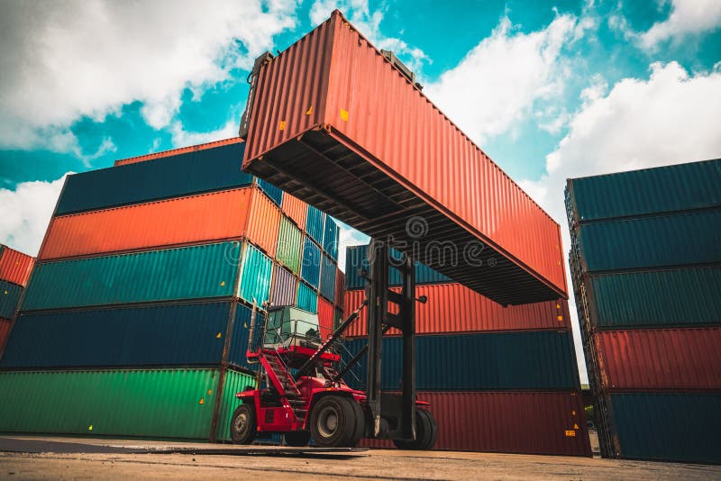 Cargo Container for Overseas Shipping in Shipyard with Heavy Machine ...