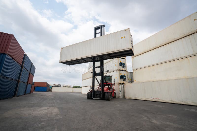 Cargo Container for Overseas Shipping in Shipyard with Heavy Machine ...