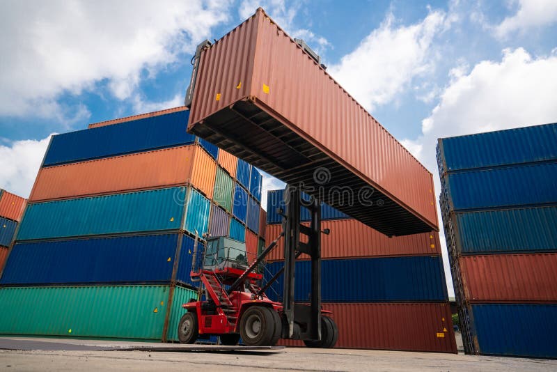 Cargo Container for Overseas Shipping in Shipyard with Heavy Machine ...