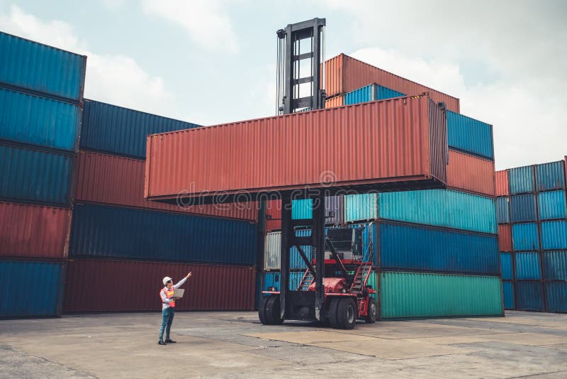 Cargo Container for Overseas Shipping in Shipyard with Heavy Machine ...