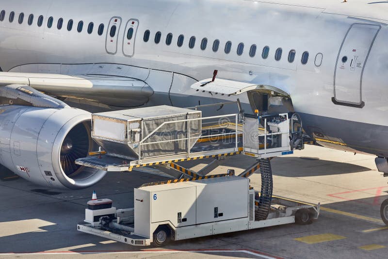 Aircraft Ground Handling stock image. Image of deliver - 91609389