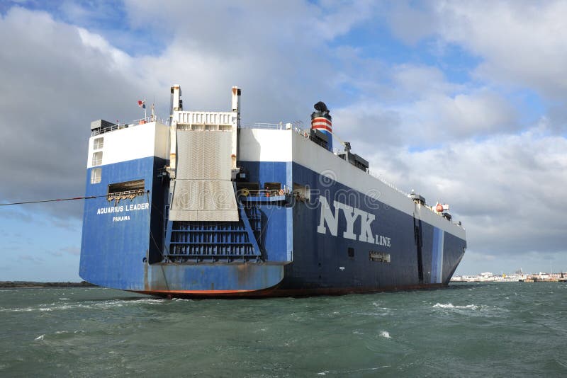 Cargo De Transport De Voiture Image stock éditorial - Image du voiture ...