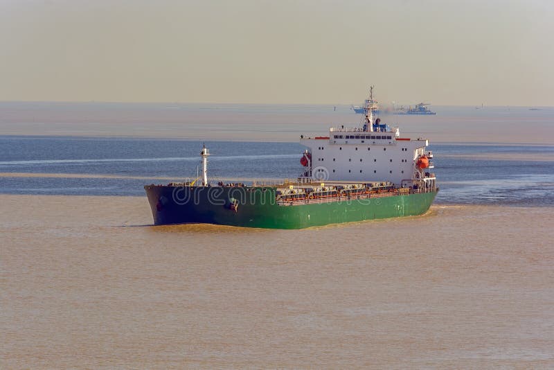 Cargo de vraquier photo stock. Image du fret, maritime - 129172664