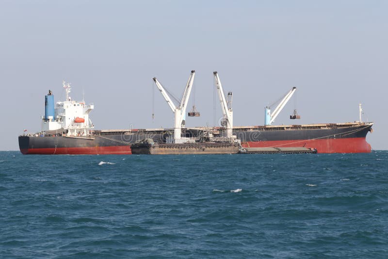 Cargo En Mer Photos Stock - Téléchargez 6,156 Photos libres de droits