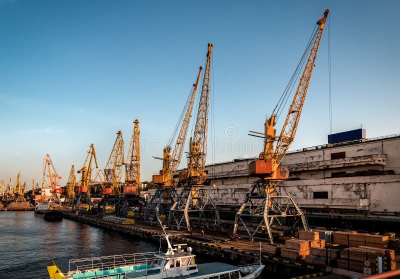 Cargo port with huge crane editorial image. Image of coal - 231295760