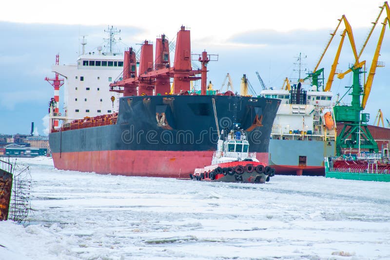 Cargo Ship Being Transported To the Port for Unloading Goods Stock ...