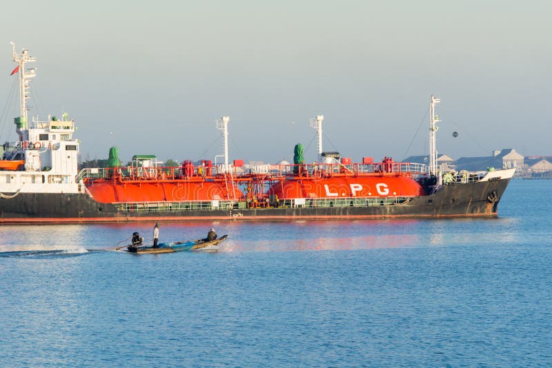 Cargo ship editorial image. Image of logistics, shipping - 113285015