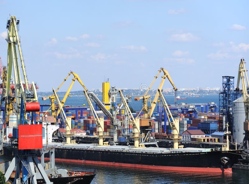 Cargo ship in port stock image. Image of clouds, bulk - 21753085