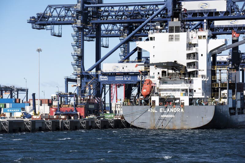 Cargo ship in port editorial image. Image of ship, container - 74706640