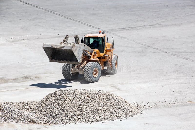 Cargo Terminal for Loading of Gypsum Cargo by Ship Cranes To Bulk ... Cargo Terminal for Loading of Gypsum Cargo by Ship Cranes To Bulk ...