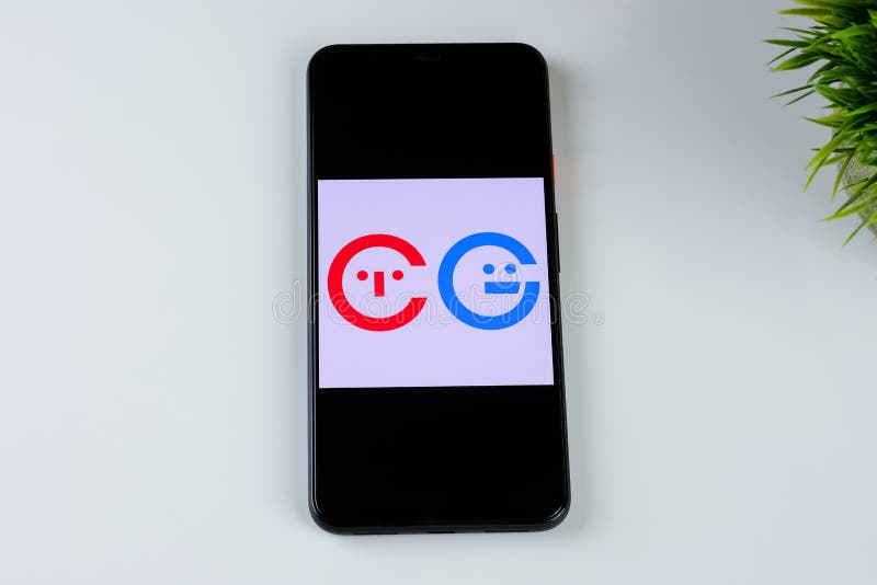 CarGurus App Logo on a Smartphone Screen. Editorial Stock Image - Image ...