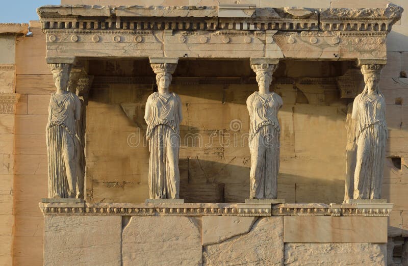 Sculture Della Cariatide, Acropoli Di Atene, Grecia Immagine Stock ...
