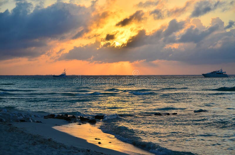 Caribbean beach at sunset stock image. Image of mexico - 19290601