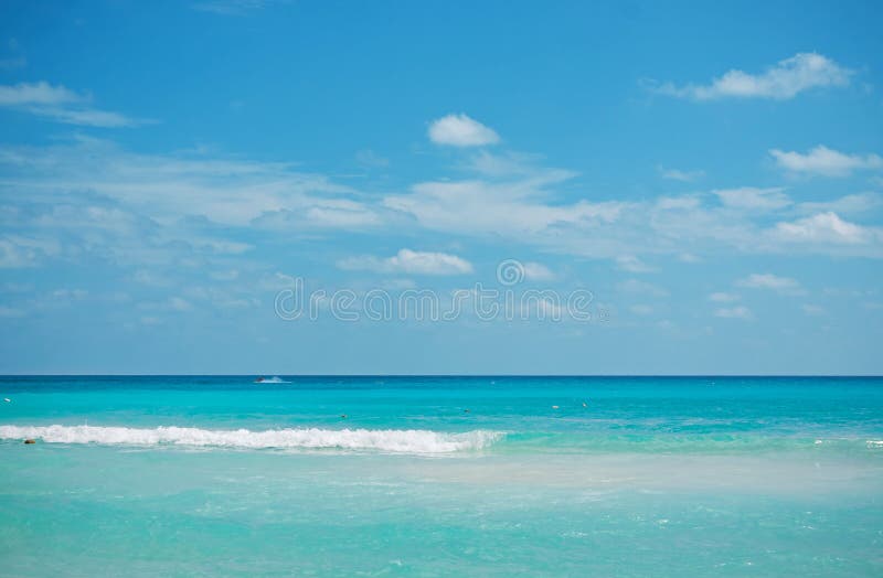 Caribbean sea and blue sky stock image. Image of paradise - 53218763