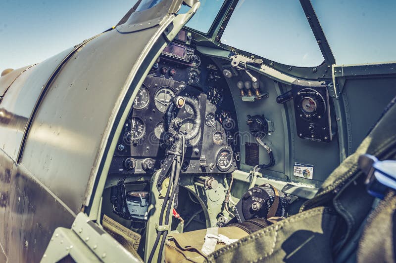 Carlinga del Spitfire imagen de archivo. Imagen de aéreo - 2626249