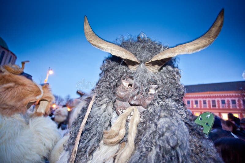 Carnaval De Mohacsi Busojaras Photo stock éditorial - Image du ...