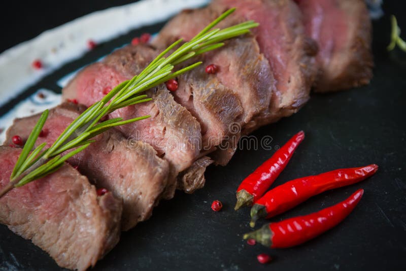 Carne Asada De Carne De Vaca Cocinada Hecho Foto de archivo - Imagen de ...