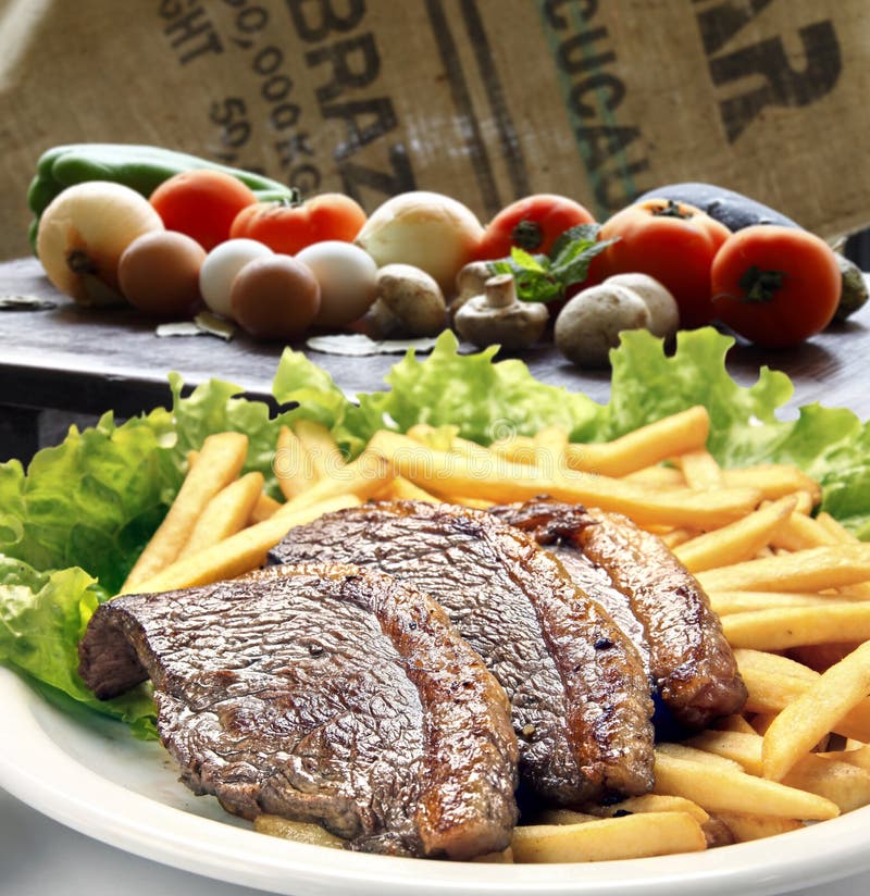 Carne assada imagem de stock. Imagem de coma, grade, bife - 33724097