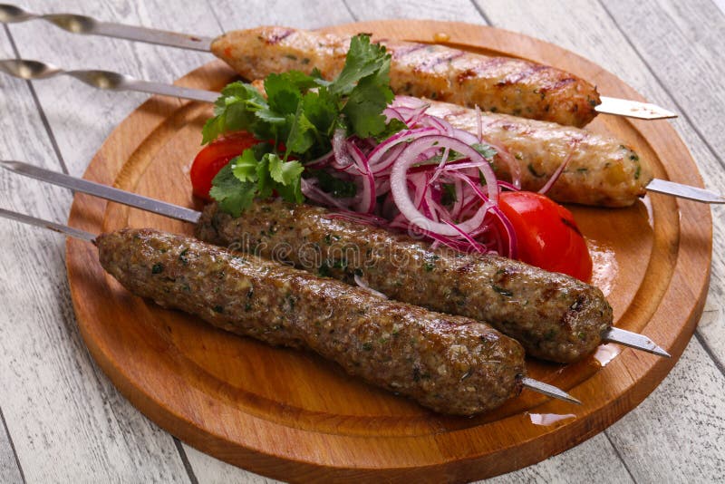 Carne De Bovino E De Frango Imagem de Stock - Imagem de bifes, comemore ...