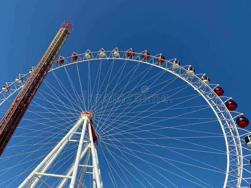 Carnival Big Ferris Wheel editorial stock image. Image of turning ...