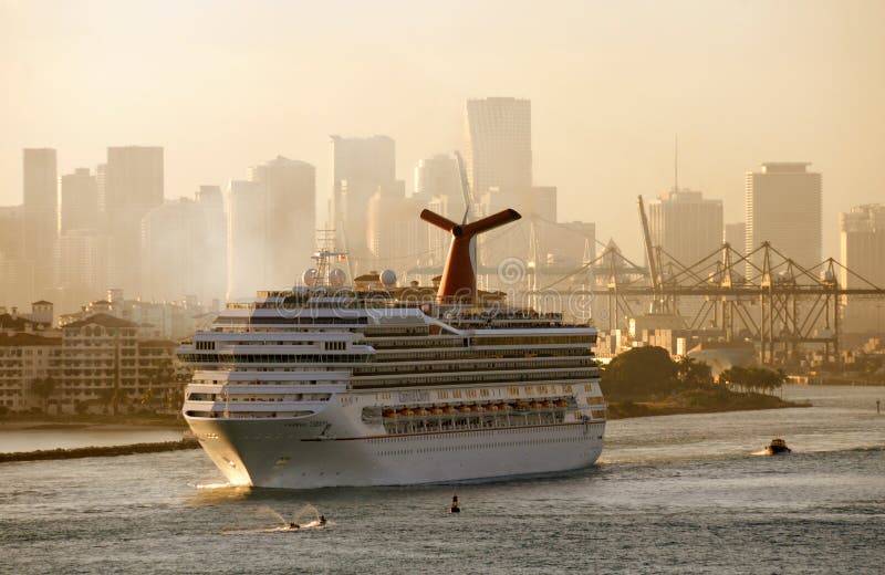 314 Busiest Cruise Ship Stock Photos - Free & Royalty-Free Stock Photos ...