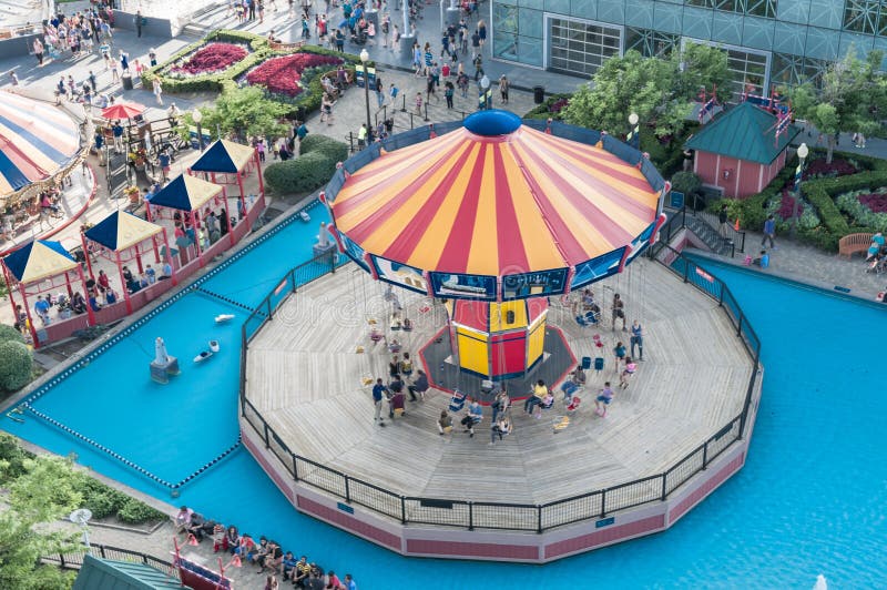 Carousel at navy pier editorial stock image. Image of fest - 44877054