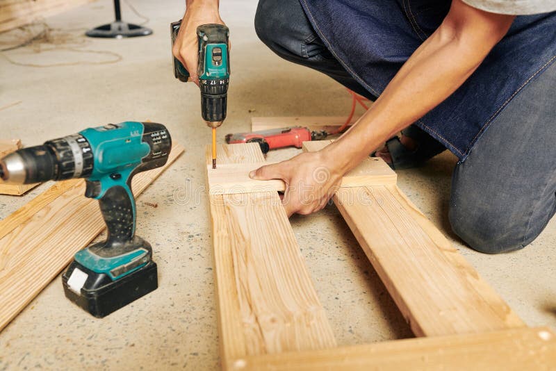 Carpenter Using Electric Screwdriver Stock Photo - Image of craft ...