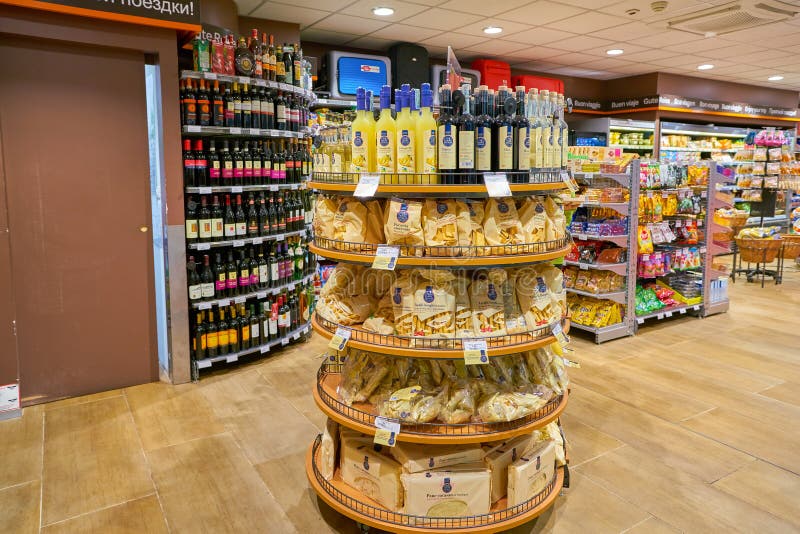 Carrefour Express editorial photography. Image of inside - 157446792