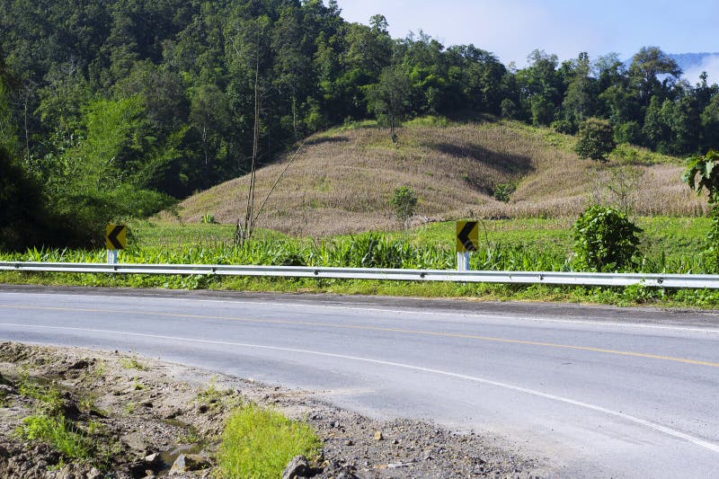 Vista Lateral De La Carretera Nacional Fotos De Stock - Descarga 96 ...