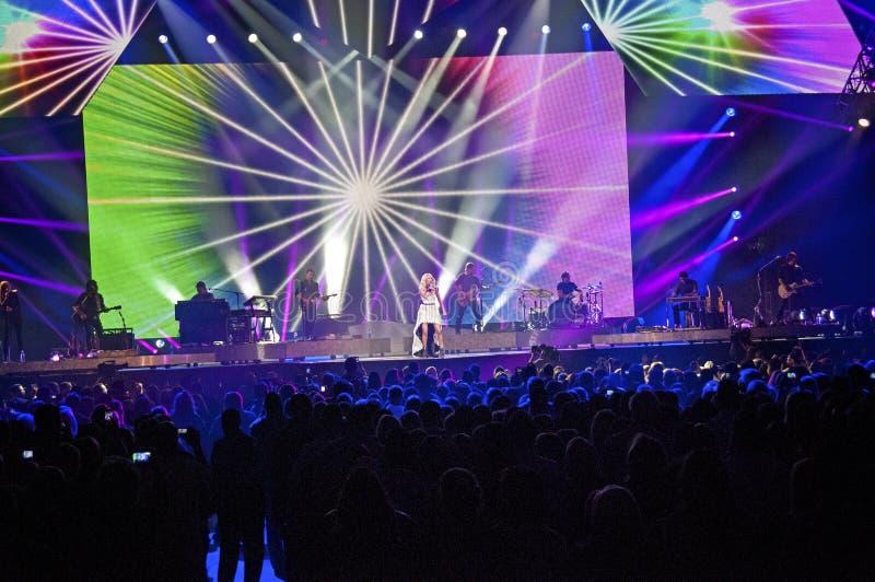 Carrie Underwood No Concerto Foto de Stock Editorial - Imagem de luzes ...