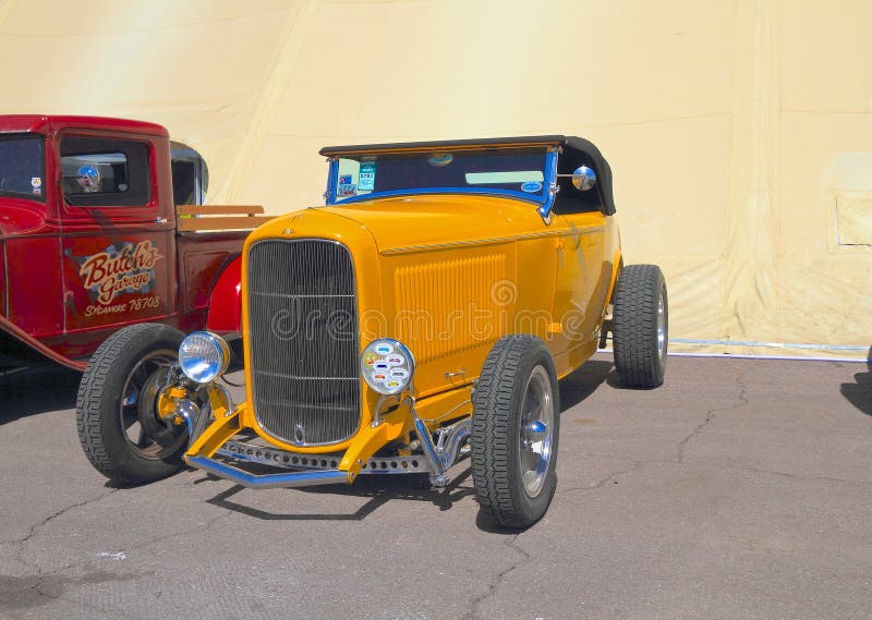 Carro Antigo: Ford Roadster 1932 Imagem Editorial - Imagem de mostra ...