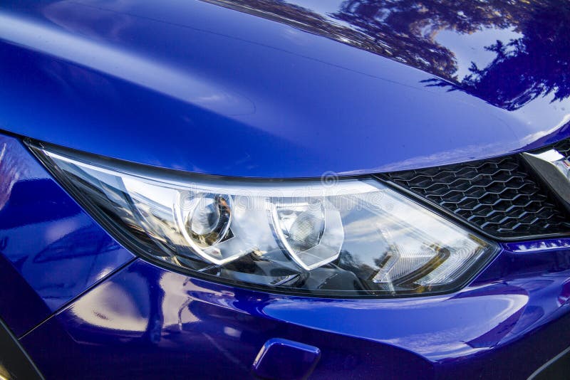 Carro azul novo foto de stock. Imagem de limpo, luxo - 45978430