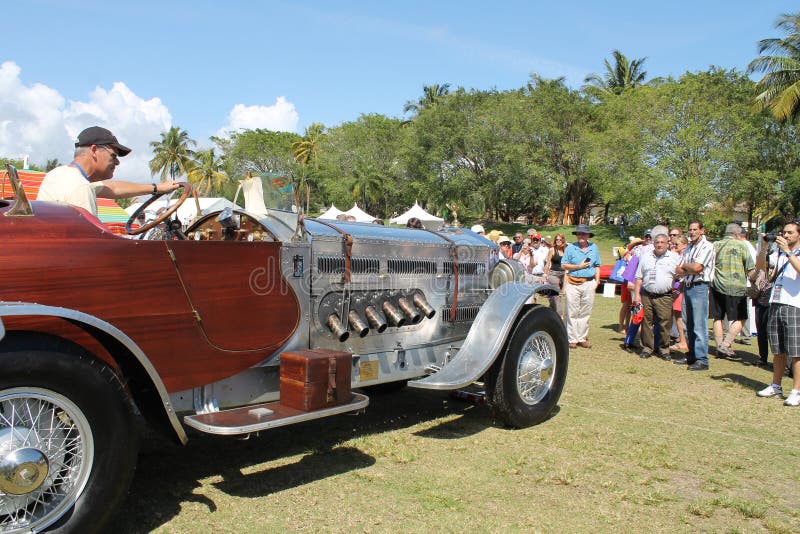 Carro Britânico Antigo Raro Foto de Stock Editorial - Imagem de fenda ...