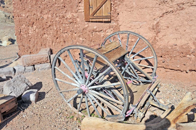 Carro de dos ruedas imagen de archivo. Imagen de primitivo - 39821715